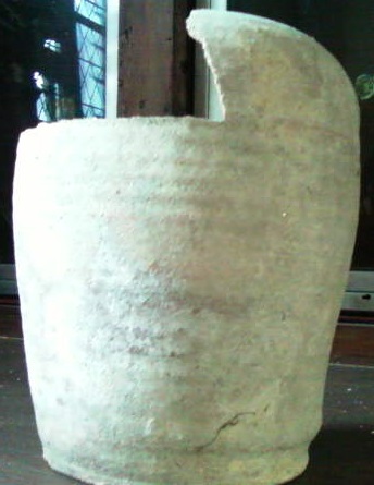 Pots acoustiques église de Vaux